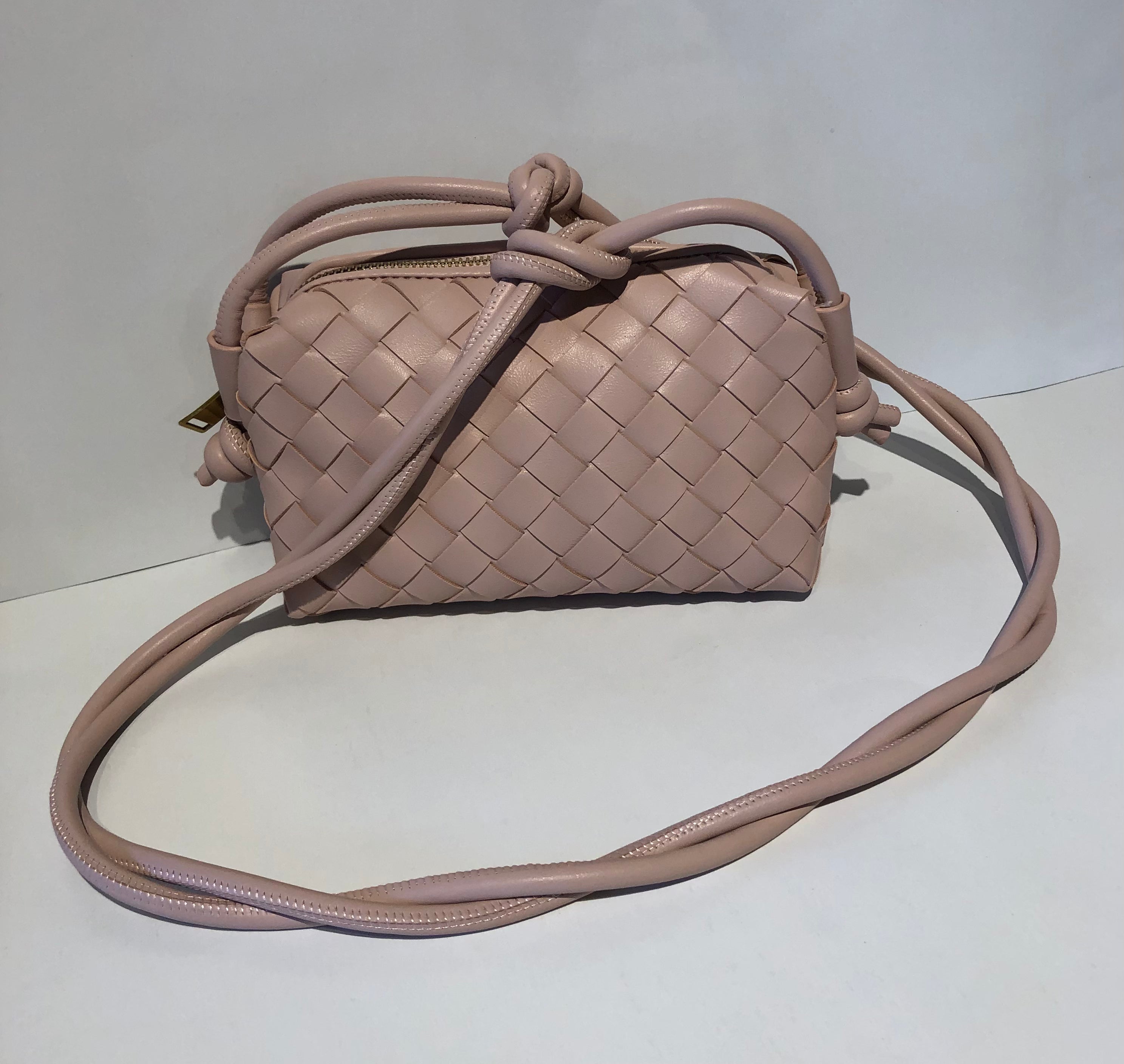 Weaver Crossbody handbag in Various Colors – Christy M Boutique 6700 ...